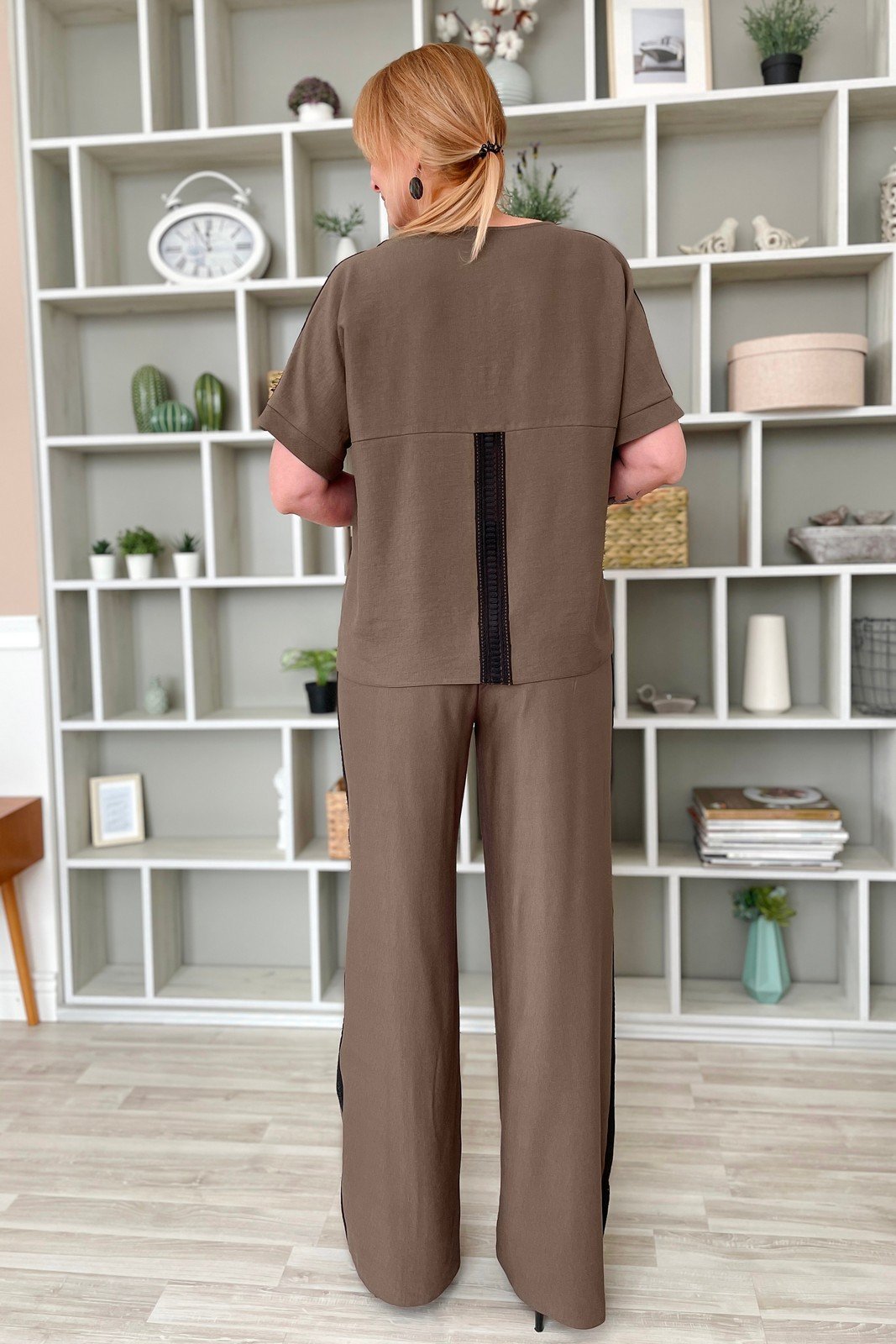 Костюм брючный 2210 коричневый Rumoda купить в интернет магазине Велесмода
